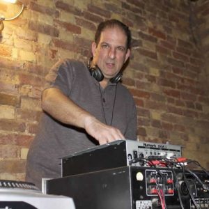 Chris Phillips Centreforce DJ - Centreforce Radio 883